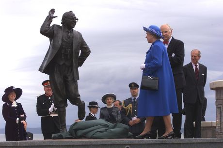 Queen Elizabeth Ii Unveils Statue Comedian Editorial Stock Photo ...