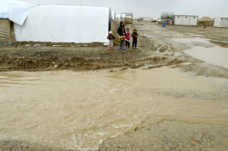 64 Iraq floods Stock Pictures, Editorial Images and Stock Photos ...