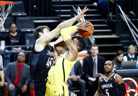NCAA Basketball Omaha vs Oregon, Eugene, USA - 08 Dec 2018 Stock ...