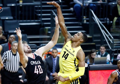 NCAA Basketball Omaha vs Oregon, Eugene, USA - 08 Dec 2018 Stock ...