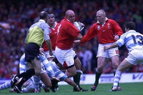 CRAIG QUINNELL BREAKS THROUGH BALL WALES Editorial Stock Photo - Stock ...