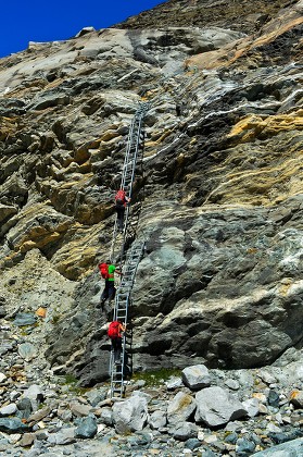 1,000 Climbing ladder Stock Pictures, Editorial Images and Stock Photos ...