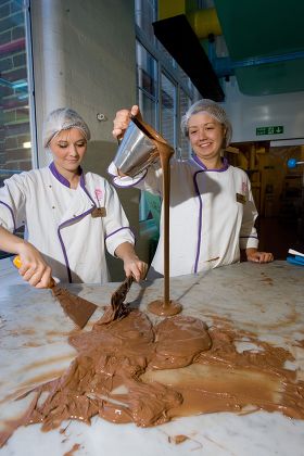 Cadbury Chocolate Factory Girls Work Lr Editorial Stock Photo - Stock ...