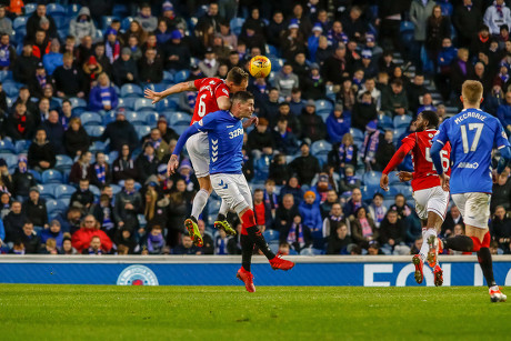 Matt Kilgallon Hamilton Academical Fc Jumps Editorial Stock Photo ...