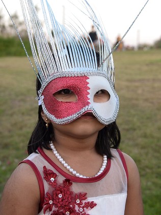 Qatari Girl Costume National Colours Watching Editorial Stock Photo ...