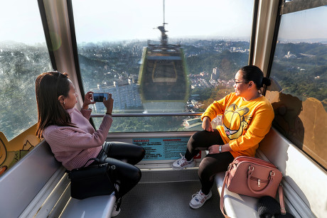 26 Poma lift Stock Pictures, Editorial Images and Stock Photos ...