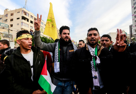 Palestinians Seen Flashing Victory Signs During Editorial Stock Photo ...