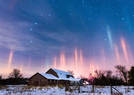 Unusual Atmospheric Optical Phenomenon Light Pillars Editorial Stock ...