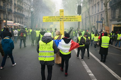 Yellow Vest Protest Continues On Left Editorial Stock Photo - Stock ...