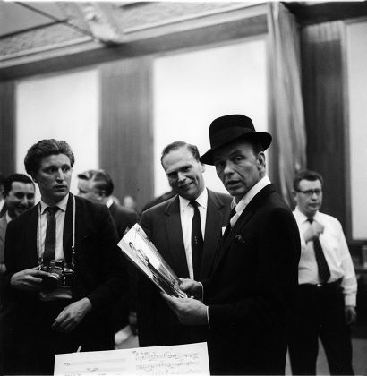 Frank Sinatra in the Recording Studio Stock Pictures, Editorial Images ...