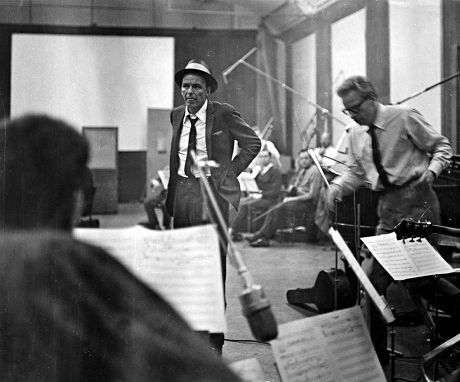 Frank Sinatra in the Recording Studio Stock Pictures, Editorial Images ...