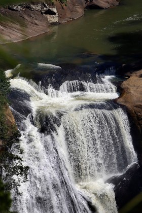Dunhinda Water Fall One Most Beautiful Editorial Stock Photo - Stock ...