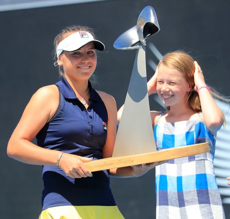 Sofia Kenin Usa L Receives Angie Editorial Stock Photo - Stock Image ...
