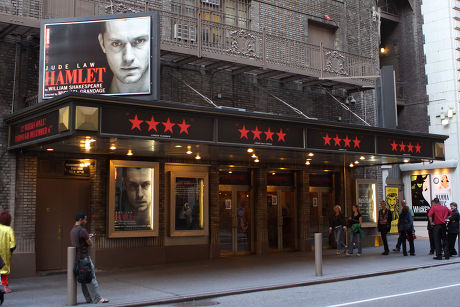 Hamlet On Broadway Starring Jude Law Editorial Stock Photo - Stock ...