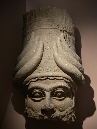 Ancient Sumerian Statue On Display European Editorial Stock Photo ...