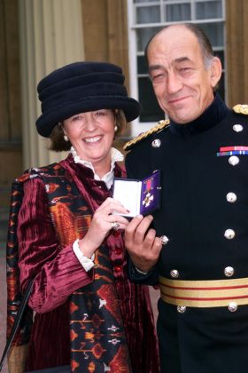 Lieutenant General Sir Michael Jackson Smiles Editorial Stock Photo ...