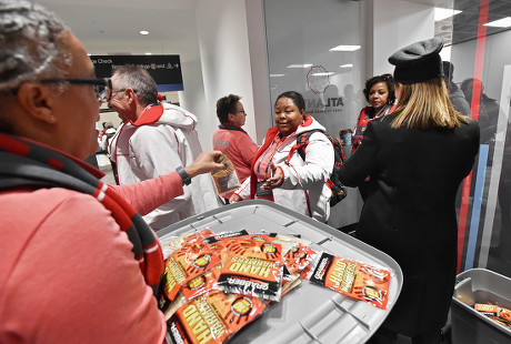 Team Atl Volunteers Give Out Hand Editorial Stock Photo - Stock Image ...
