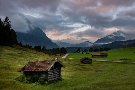 250 Grass hut Stock Pictures, Editorial Images and Stock Photos ...