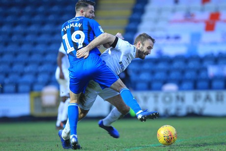 2 Bradden inman makes a challenge football league Stock Pictures ...