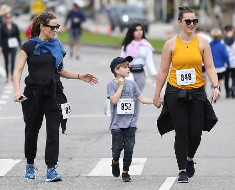 Jennifer Garner charity run, Los Angeles, USA - 10 Feb 2019 Stock ...
