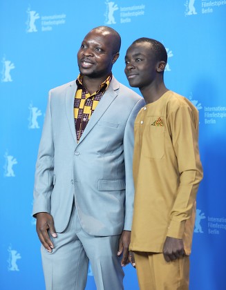William Kamkwamba L Maxwell Simba Pose Editorial Stock Photo - Stock ...