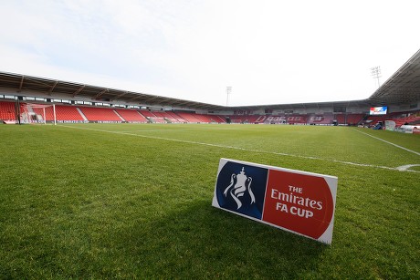 imágenes de Doncaster Rovers v Crystal Palace, Emirates FA Cup Round ...