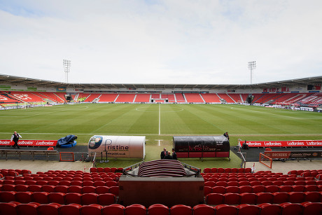 imágenes de Doncaster Rovers v Crystal Palace, Emirates FA Cup Round ...
