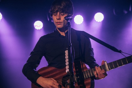 __COUNT__ Jake Bugg in concert, Omeara, War Child BRITs Week 2019 ...