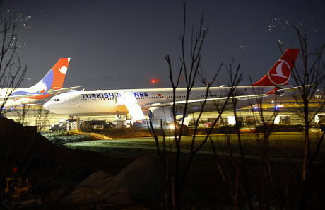 Flight Tk727 Airbus 330 Turkish Airlines Editorial Stock Photo - Stock ...