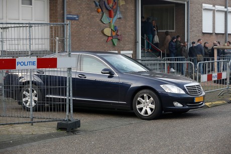 Heavily Secured Cars Arrive Bunker Extra Editorial Stock Photo - Stock ...