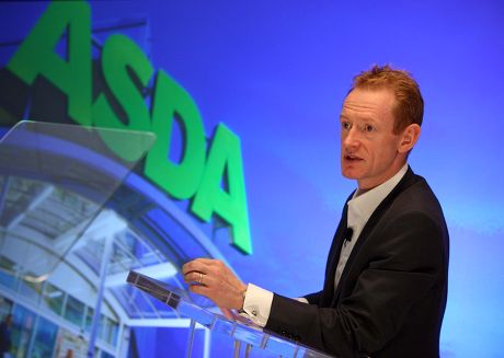 Asda CEO, Andy Bond, speaking at the London Chamber of Commerce, London ...