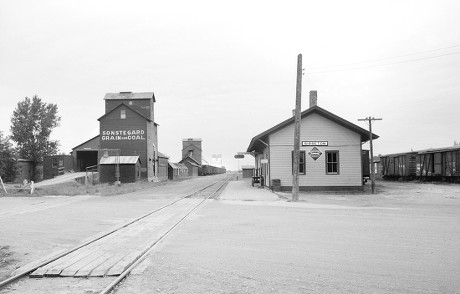 36 Small railroad station Stock Pictures, Editorial Images and Stock ...