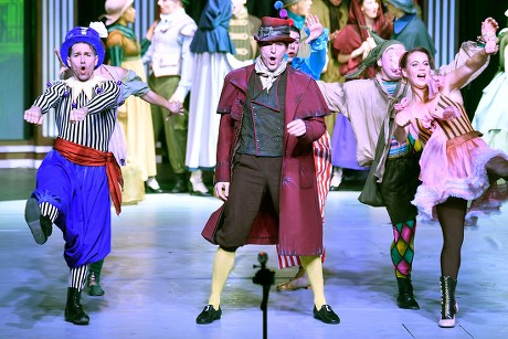Circus Artists Perform During Photo Rehearsal Editorial Stock Photo ...