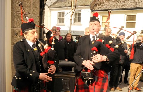 Crowds Turn Out Capt Tony Mccrum Editorial Stock Photo - Stock Image ...