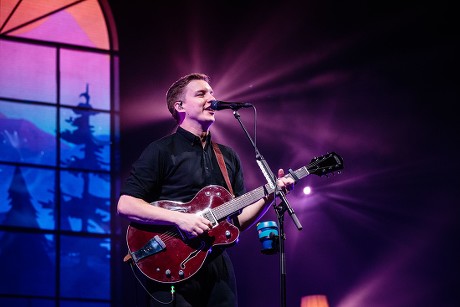 George Ezra in concert at Resorts World Arena, Birmingham, UK - 17 Mar ...