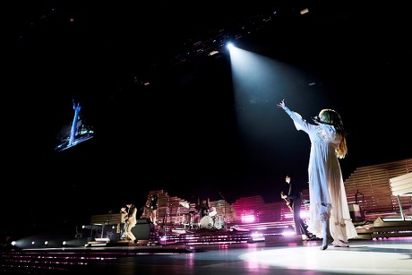 British Band Florence Machines Lead Singer Editorial Stock Photo ...