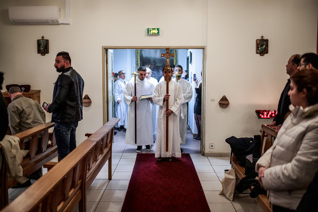 Deacons Carry Cross Prior Mass Leads Editorial Stock Photo - Stock ...