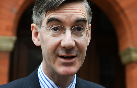 imágenes de ERG Chairman Jacob Reese-Mogg departs home, London, United ...
