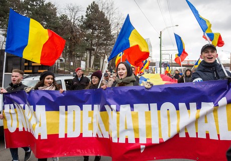 Moldovan Romanian Citizens Hold Large Romanian Editorial Stock Photo ...