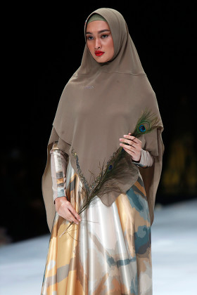 Model Presents Creation By Indonesian Designer Editorial Stock Photo ...