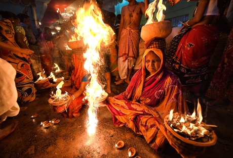 Hindu Women Seen Seated Burning Fire Editorial Stock Photo - Stock ...