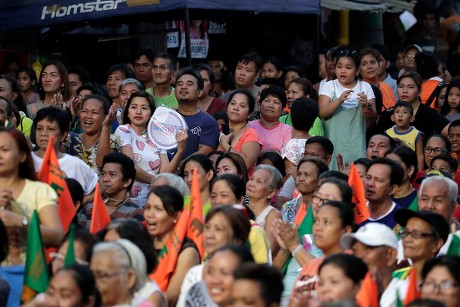 Filipinos View Election Campaign Program Along Editorial Stock Photo ...
