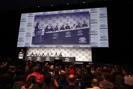 Grae Drake Simon Kinberg Writerdirectorproducer Hutch Editorial Stock ...