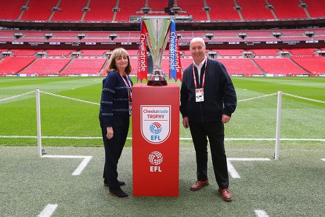 Checkatrade Representatives Checkatrade Trophy Editorial Stock Photo ...