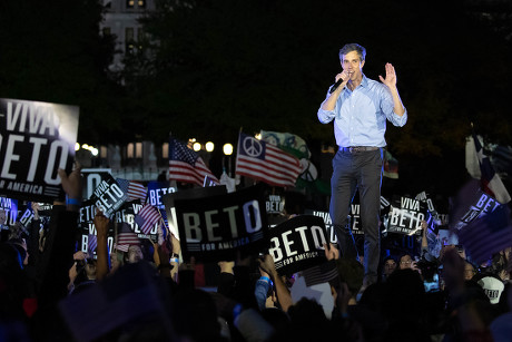 __COUNT__ imágenes de Beto O'Rourke campaign rally, Austin, Texas, USA ...