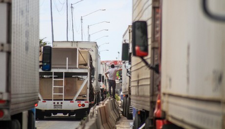 75 Customs booths Stock Pictures, Editorial Images and Stock Photos ...