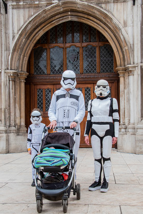 Family Comes Dressed Star Wars Stormtroopers Editorial Stock Photo ...