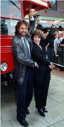 Cliff Richard Una Stubbs Recreate Scene Editorial Stock Photo - Stock ...