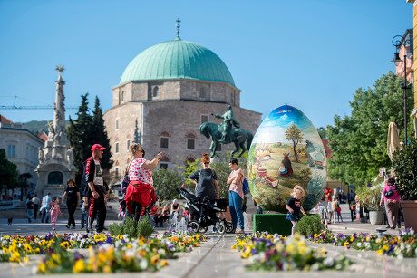 Giant Easter egg on displayed in Pecs, Hungary - 21 Apr 2019 Stock ...