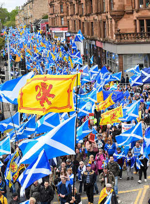 All Under One Banner (AUOB) march for Independence for Scotland ...